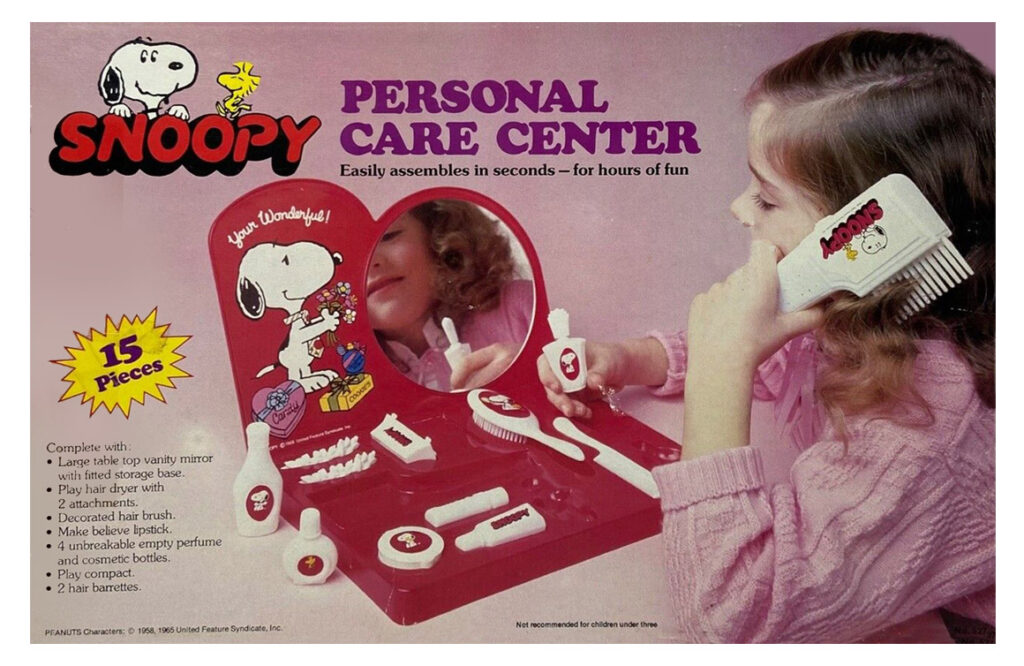 Snoopy Personal Care Center from A.R.C. (1986) | Toy Tales