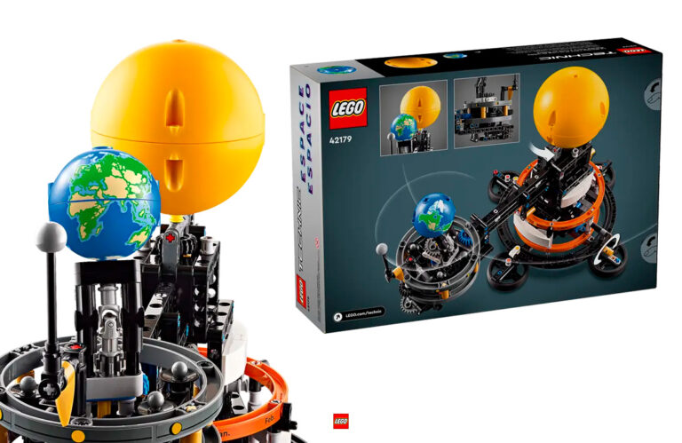 Planet Earth and Moon in Orbit from LEGO Technic | Toy Tales