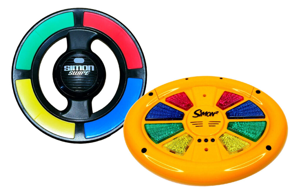 Simon Says Red, Green, Blue, Blue, Red! | Toy Tales